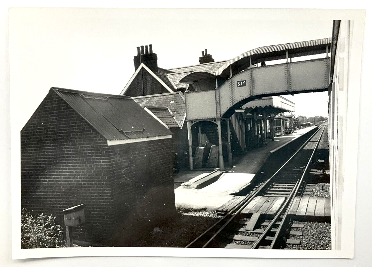 Manningtree Railway Station, England, Great Britain UK 7" x 5" Vintage ...