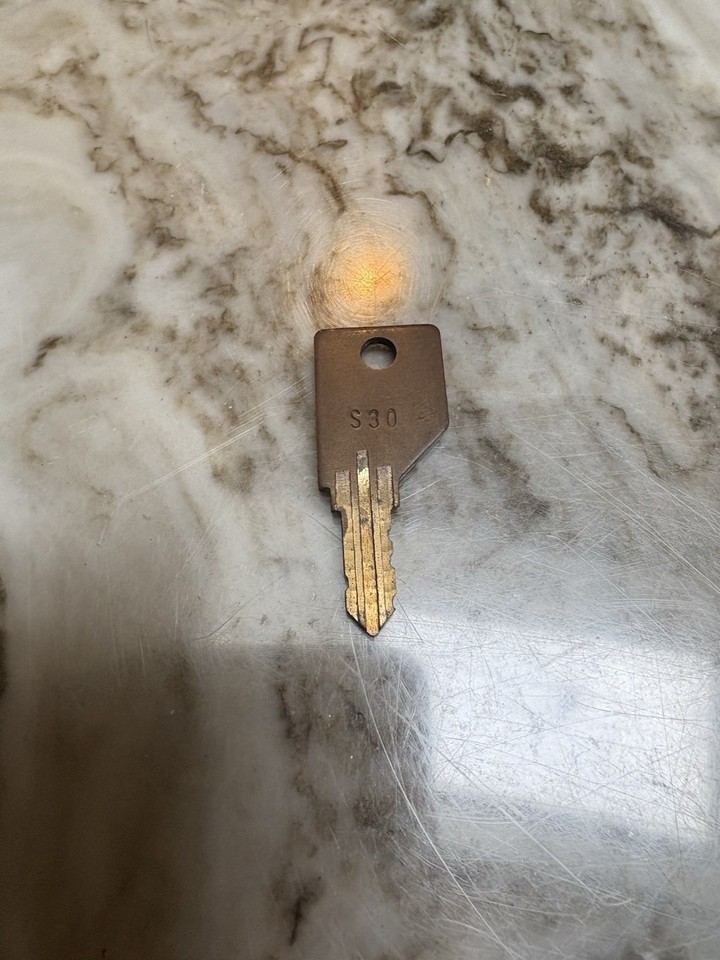 Beaver Maroon & Chrome Gumball Candy Vending Machine RB2820F With ...