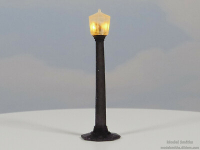 HO Scale Street Lamp / Street Light / Lamp Post - Amber | eBay