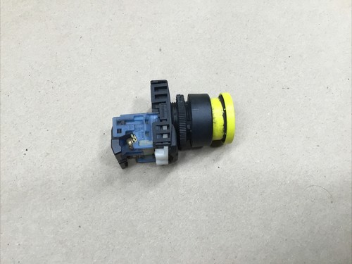 Fuji yellow push button switch AR22M4R #2011I53*AD | eBay