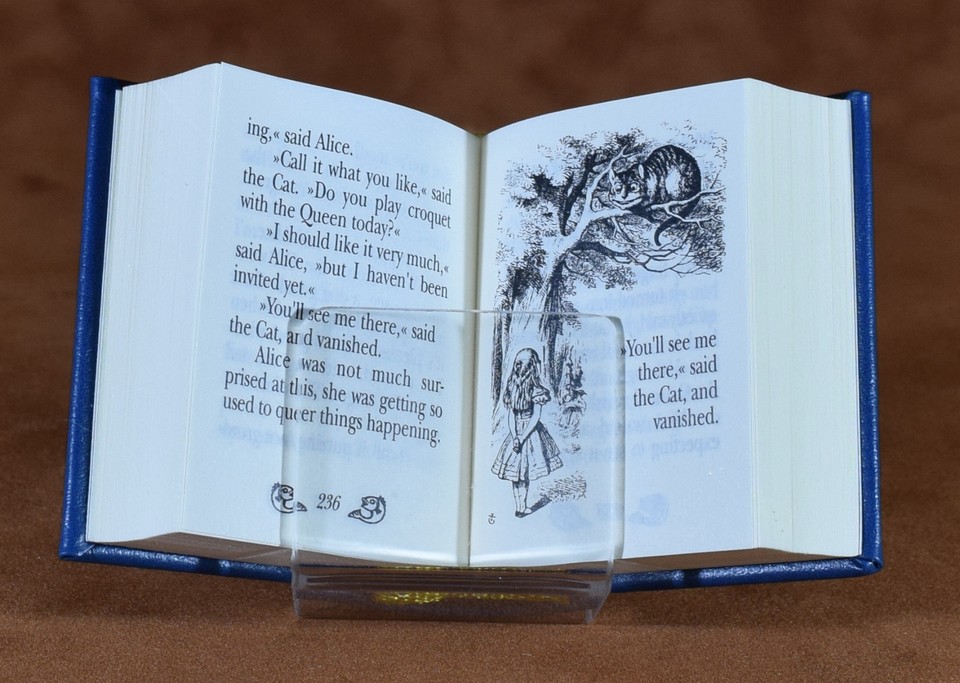 MINIATURE BOOK Alice´s Adventures in Wonderland | eBay