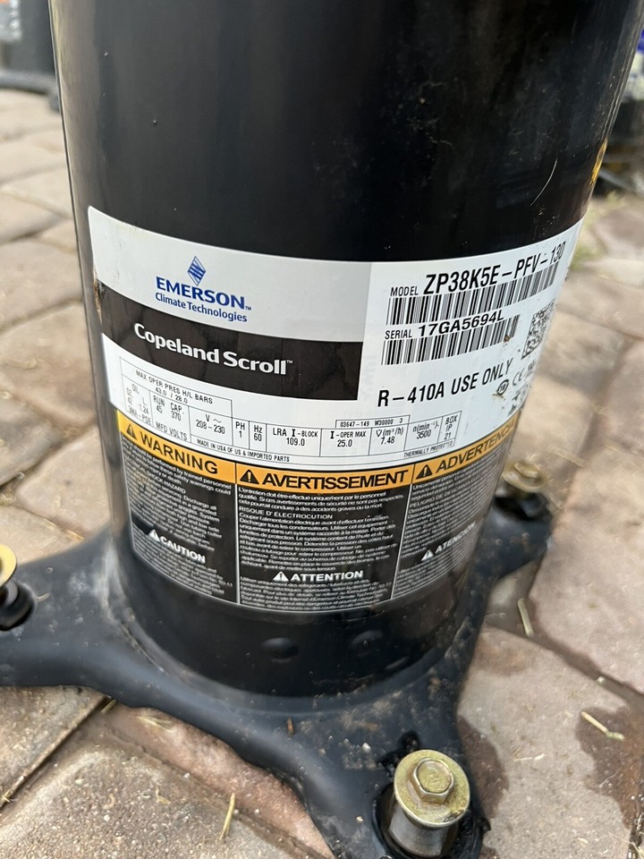 COPELAND SCROLL COMPRESSOR model ZP38K5E - PFV - 130 year 2017- 220v ...