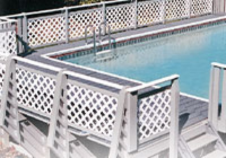 White Plastic Lattice Fence 24" High X 48" Long for Use with Fanta-Sea ...