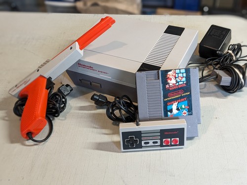 Original Nintendo NES Console Bundle Controller Game Zapper! 1 Year ...