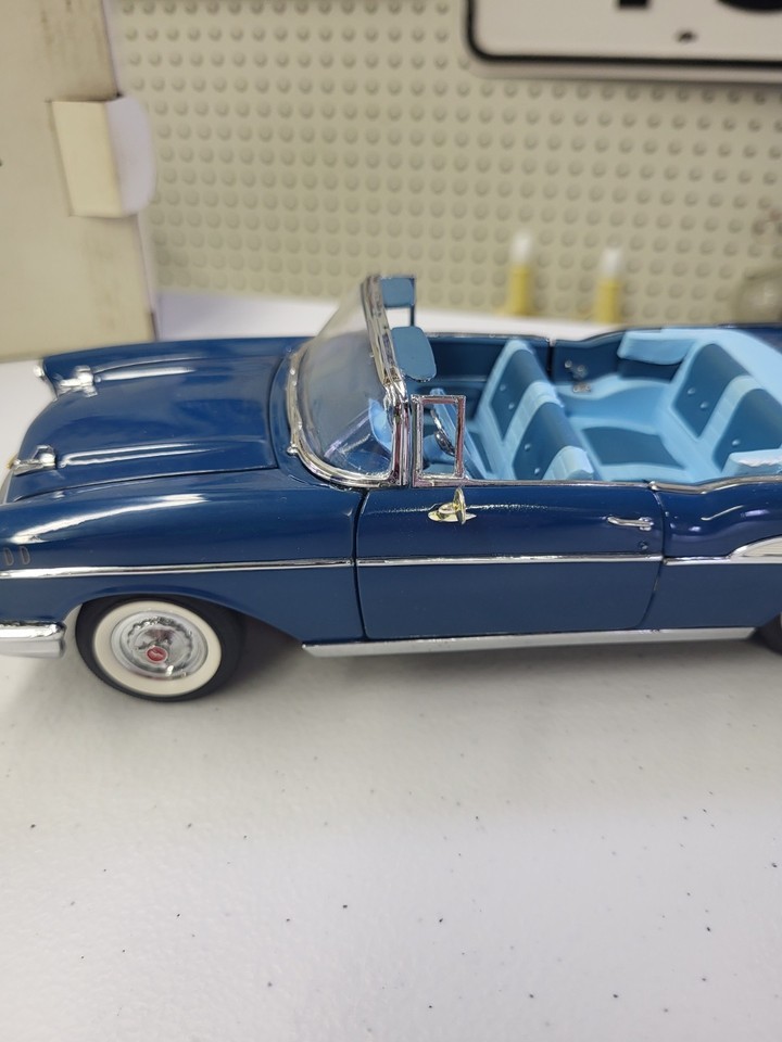 Franklin Mint 1:24 Scale 1957 Chevrolet Bel Air Convertible Blue Die ...