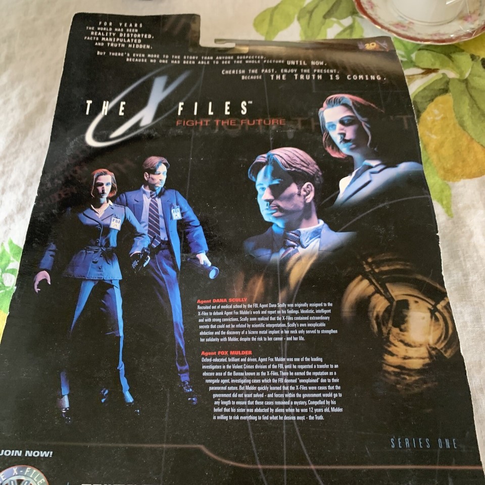 McFarlane Toys 1998 The X-Files Series 1 - Agent Scully With Alien ...
