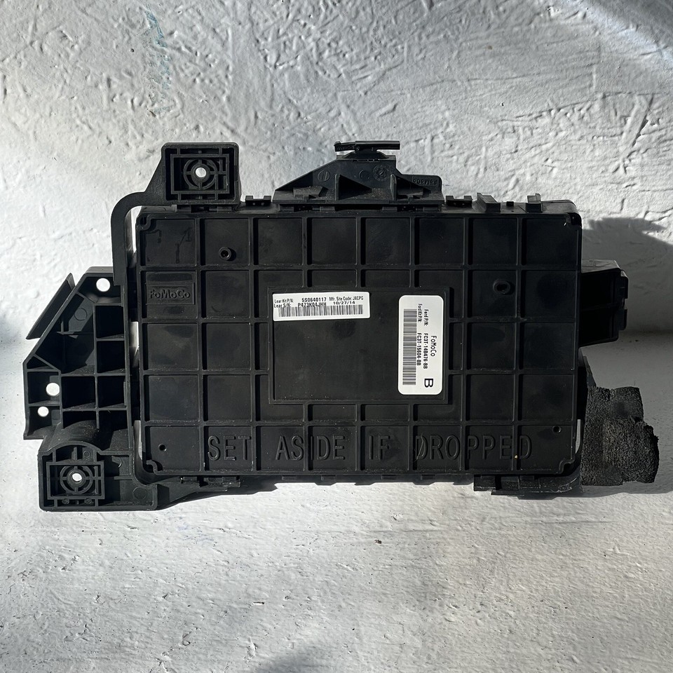 2016 FORD F350 BODY CONTROL MODULE CABIN FUSE BOX FC3T-14B476-BB | eBay
