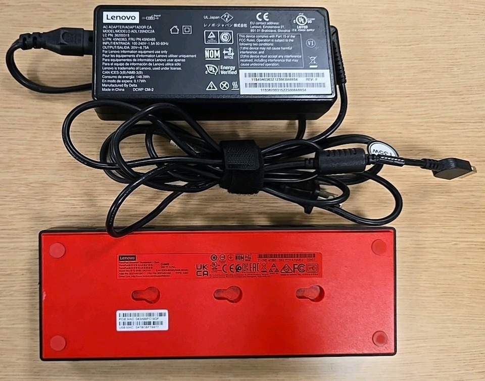 Lenovo DK2131 ThinkPad Thunderbolt 4 Workstation Dock- Black/Red (With ...
