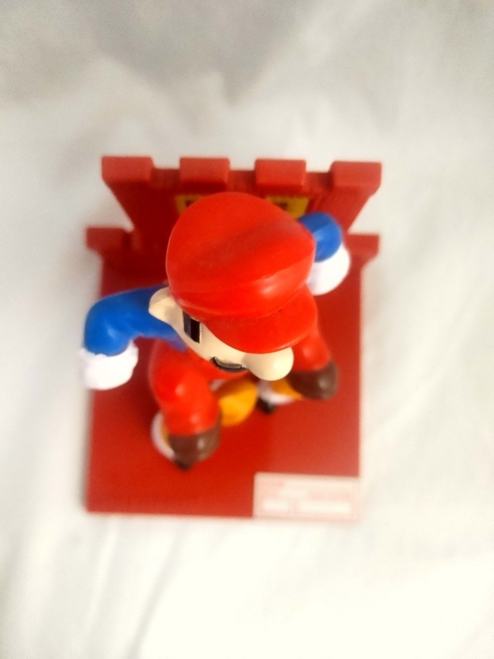 Vintage 1988 Nintendo Super Mario Bros. Mario Stomps the Goombas Trophy ...