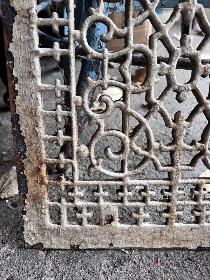 Vtg Cast Iron Furnace Air Wall Grate Opening Ornate Industrial ...