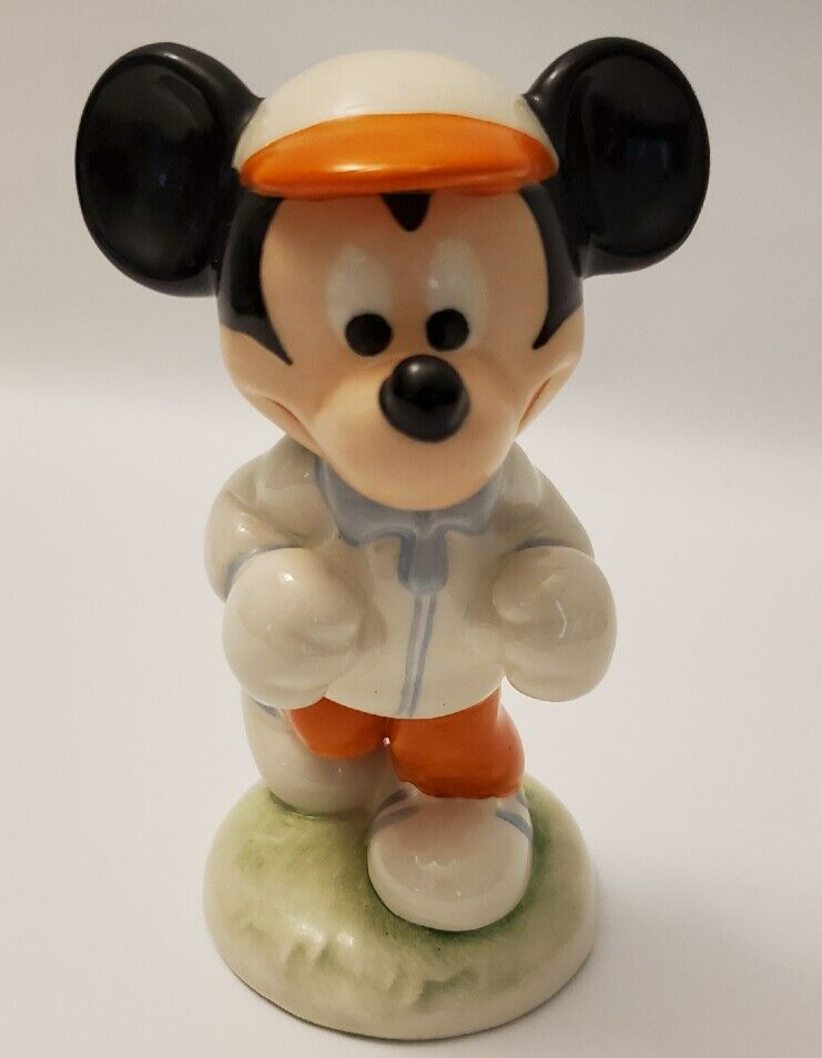 Vintage GOEBEL Walt DISNEY - JOGGING-RUNNING MICKEY MOUSE Figurine 1984 ...