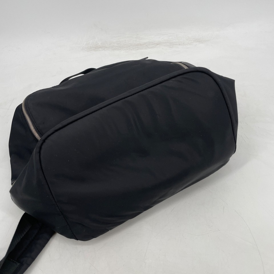 LULULEMON CITY ADVENTURER BACKPACK 20L BLACK silver zip pockets logo ...