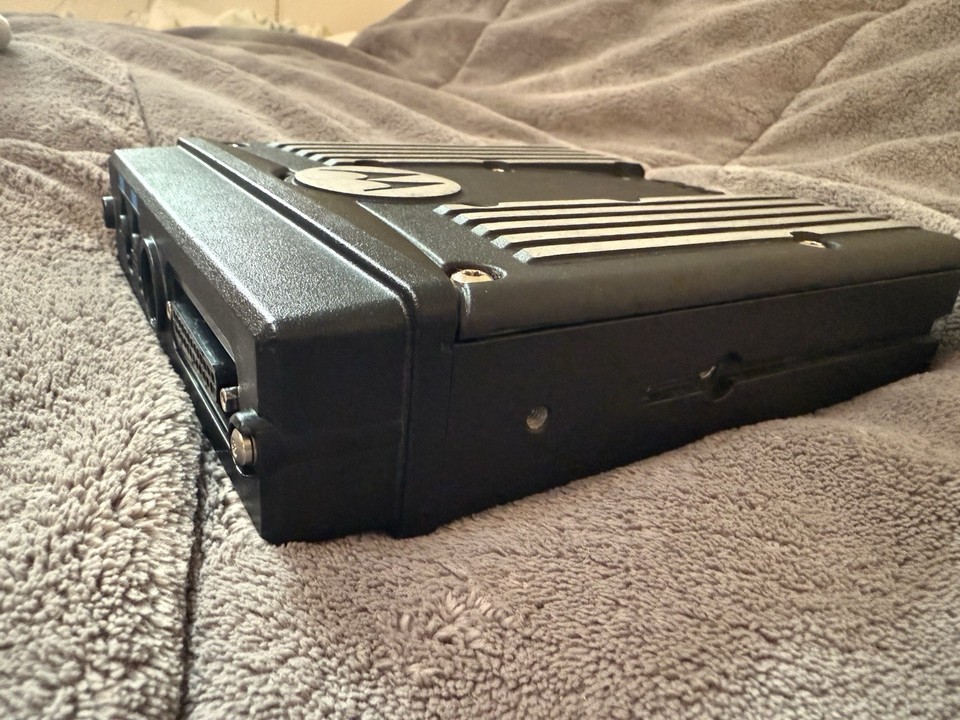 Motorola XTL5000 VHF 136-174MHz Brick Only | eBay