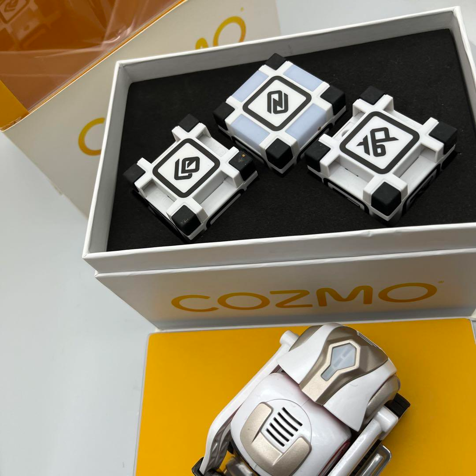 Takara Tomy Cozmo Robot Charger Cubes Learning Robot Toy Used Japan | eBay