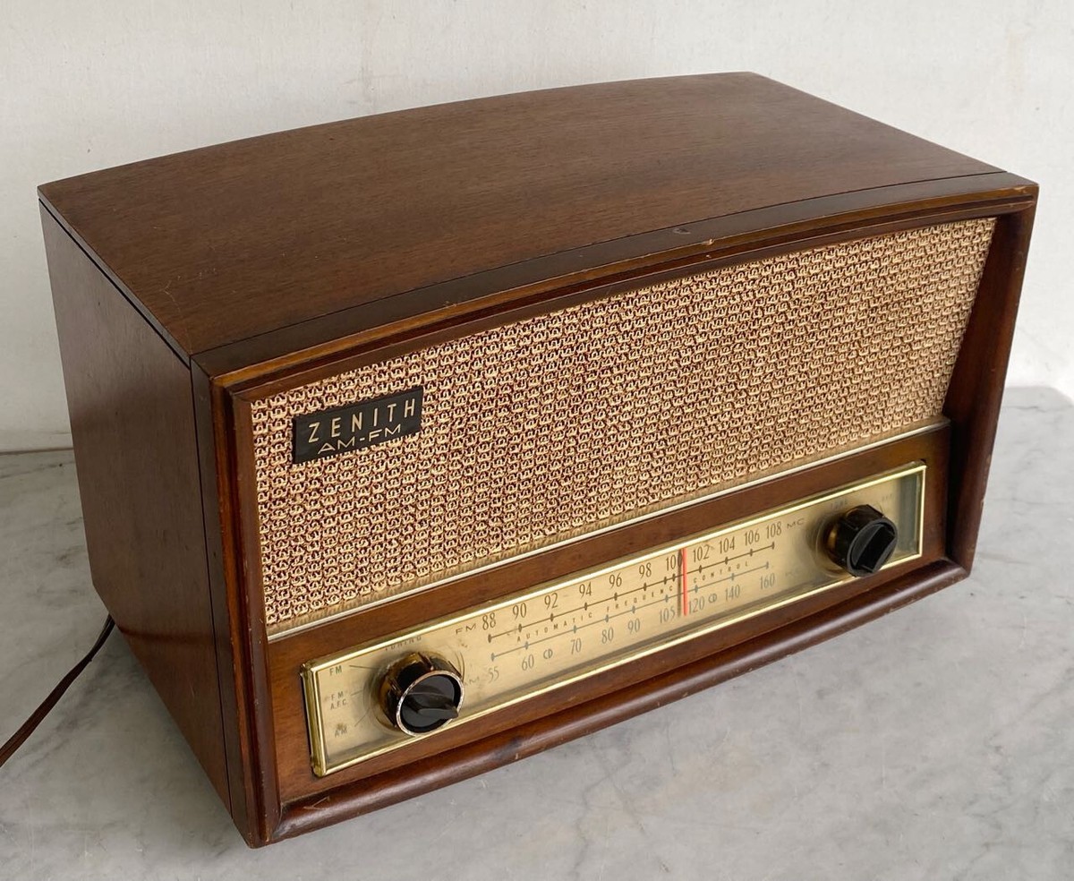 Antique Zenith Radio