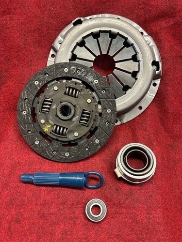 New Clutch Kit for 86-87 Mazda 323 , 81-85 Mazda GLC, Mercury Sachs ref ...