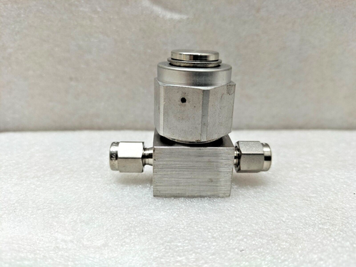 SWAGELOK SS-2TF-7 STAINLESS STEEL TEE-TYPE PARTICULATE FILTER, 7 MICRON ...