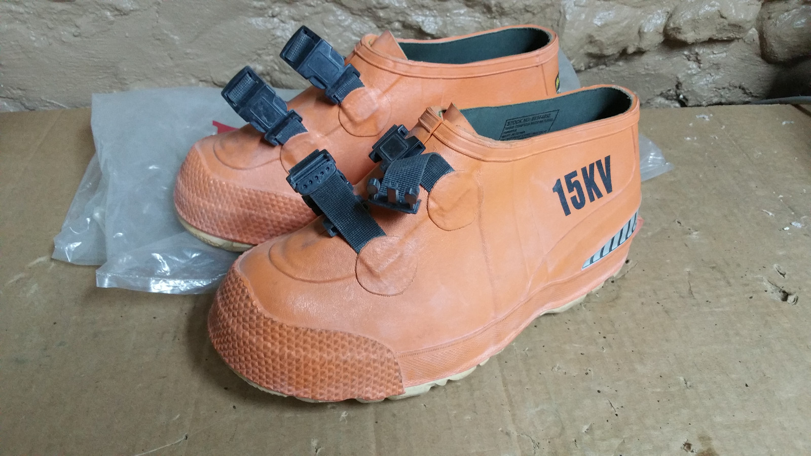 LACROSSE POWER-PRO 15KV EH SAFETY OVERSHOES, ASTM F1117 SIZE 7 | eBay