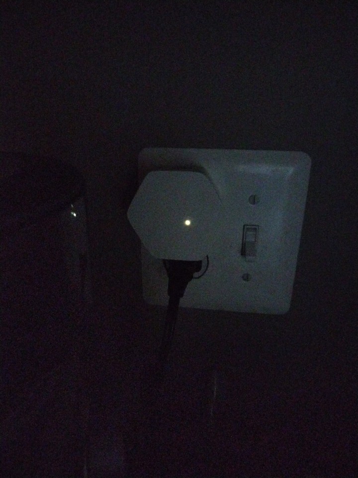 Xfinity Comcast XFI WIFI Pod Extender Network Signal Booster XE1-S xFI ...