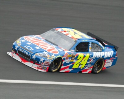 JEFF GORDON #24 DUPONT RED, WHITE & BLUE CHEVY RACING ON TRACK 8X10 ...
