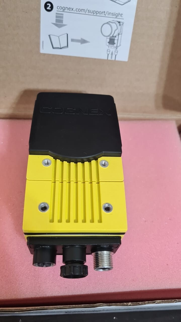 COGNEX IS9902L-373-50 Machine Line Scan System Monochrome Sensor Camera ...