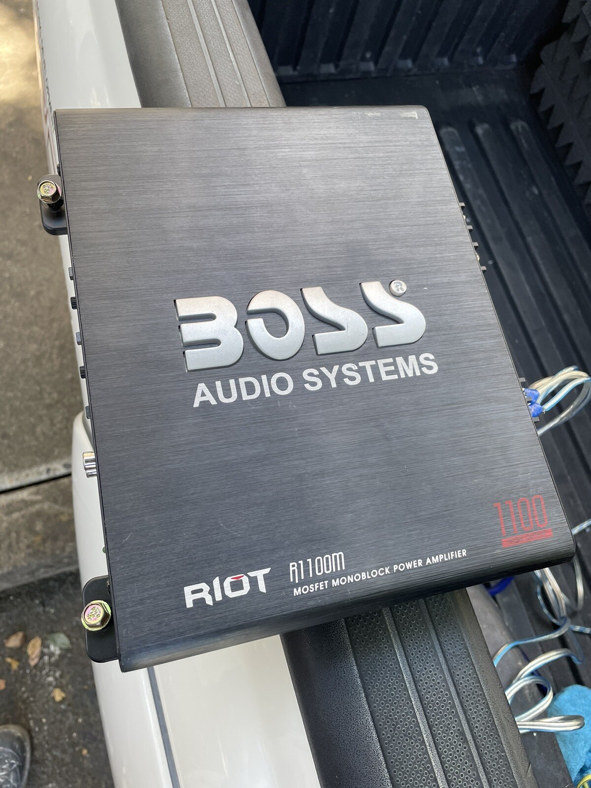 Car speakers 2 12” subwoofer box and amp kit (wiring included) | eBay