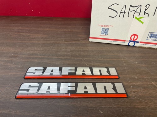 VINTAGE 1980s 1990s SAFARI VAN EMBLEMS PAIR NOS 924 | eBay