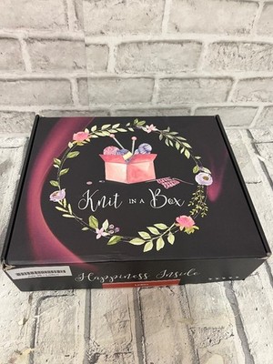 [BRAND NEW] KNIT IN A BOX LADIES JULY 2025 BOX [8 GREEN WOOL] - CG G09 ...