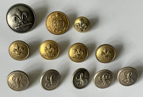 Selection of 12 British livery buttons, various designs and back stamps ...