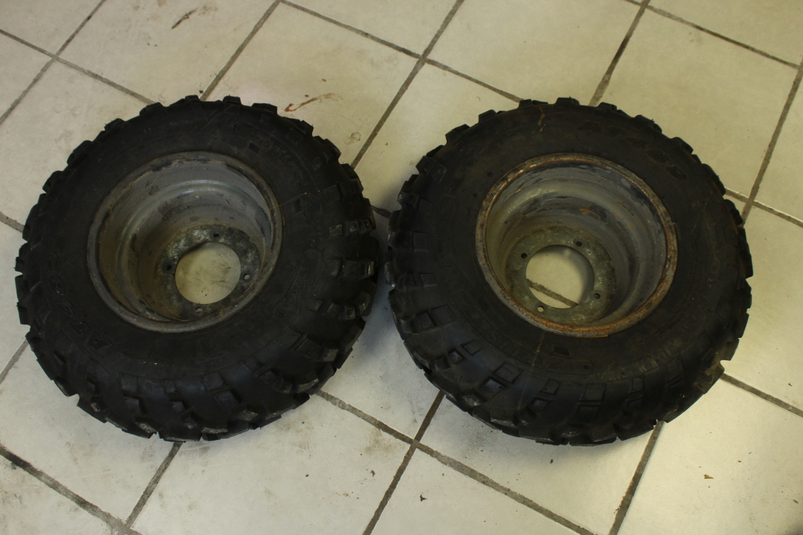 2000 Suzuki King Quad 300 Front Wheel Set B4412 (Tires have been ...