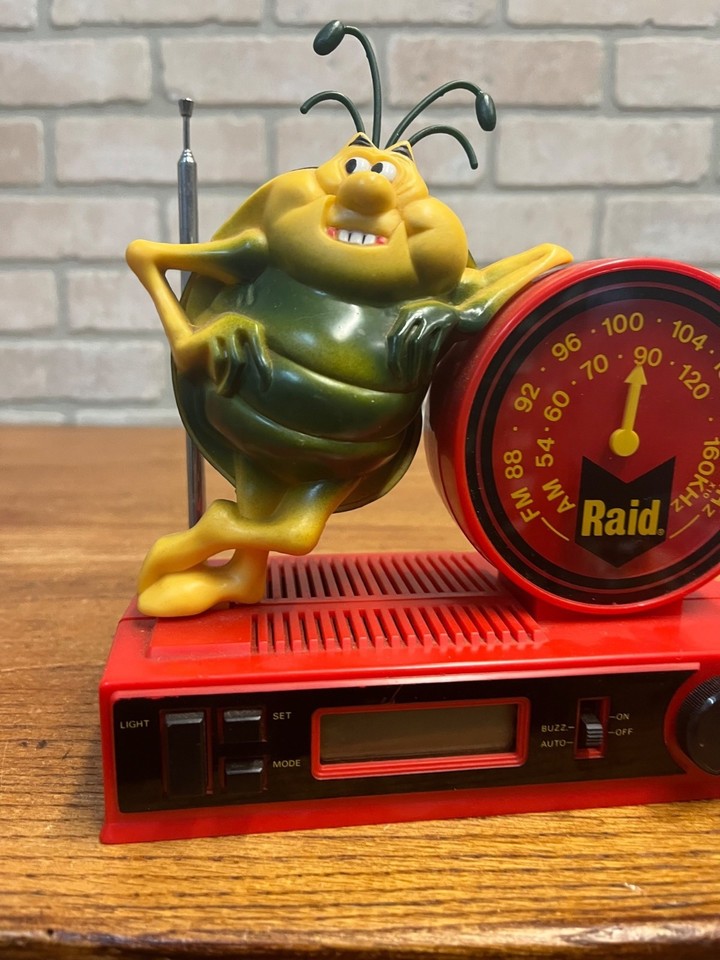 Vintage Raid Bug AM/FM Battery Operated Digital Clock Radio TESTED | eBay