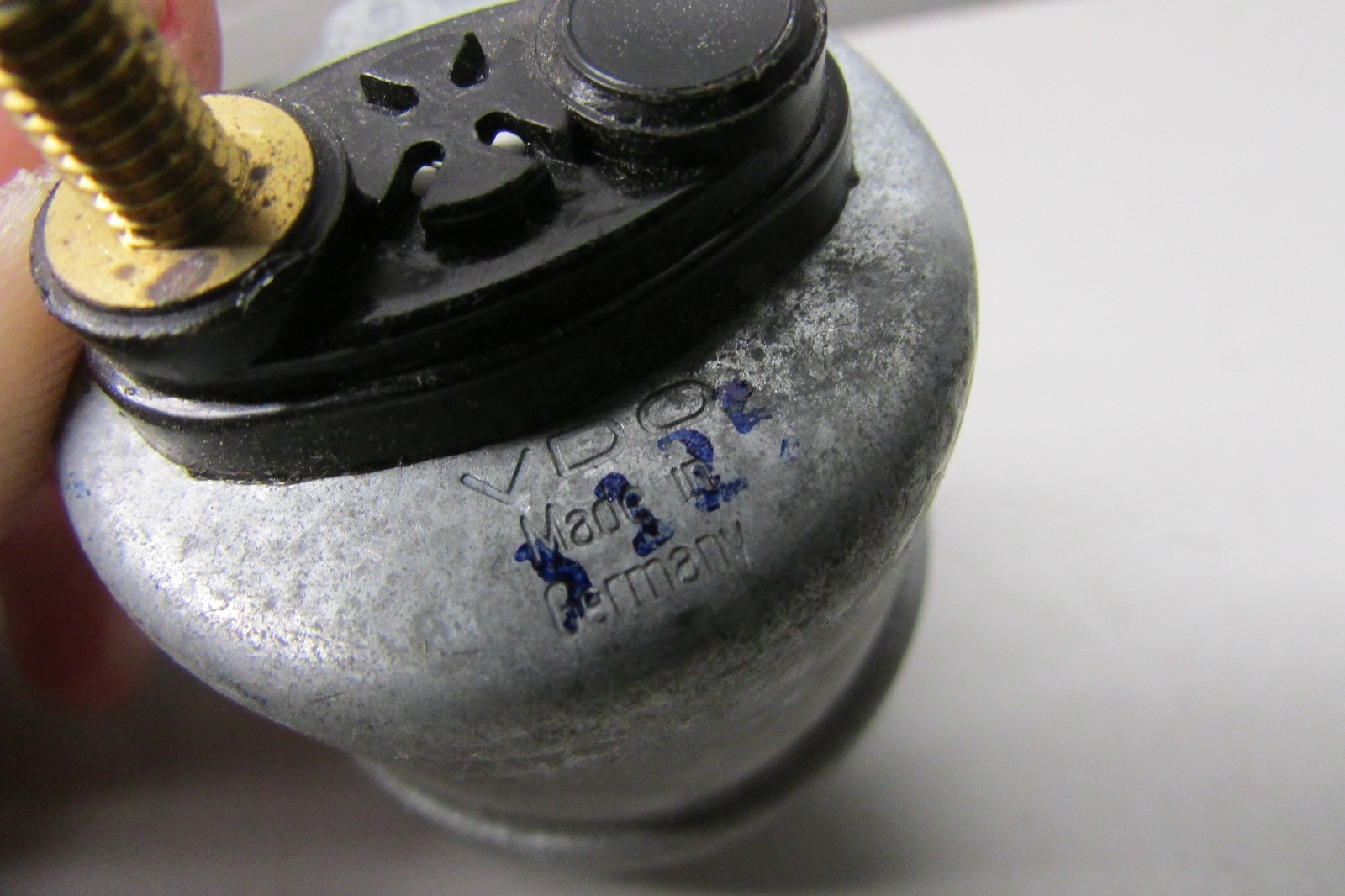 VDO 360-811 Sender 0-100 psi | eBay