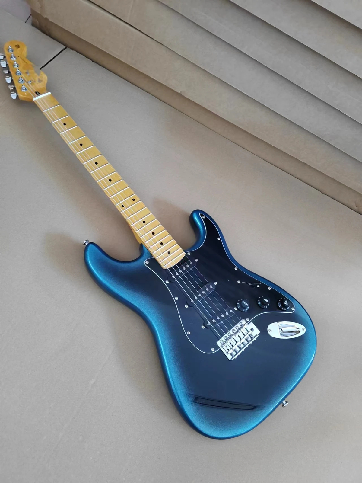 Dark Blue Electric Guitar Is A Very Popular Color and Has Good ...