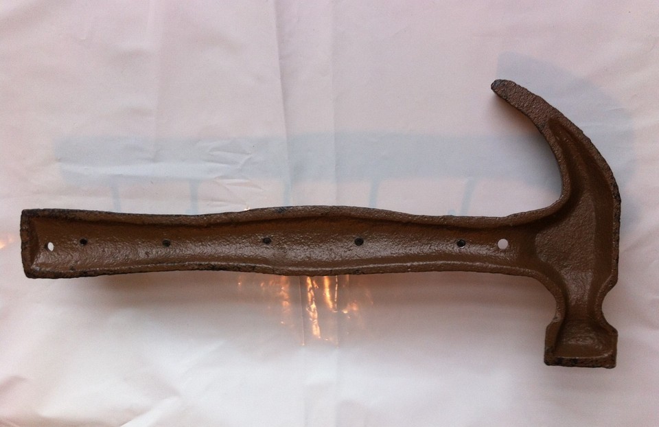 Vintage? Cast Iron Hammer Key Rack Small Coat Holder 5 Hooks Garage ...