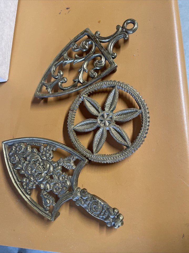 Trivet collection - 15 Antique Brass Trivets Wilton Lot Bundle Hearts ...