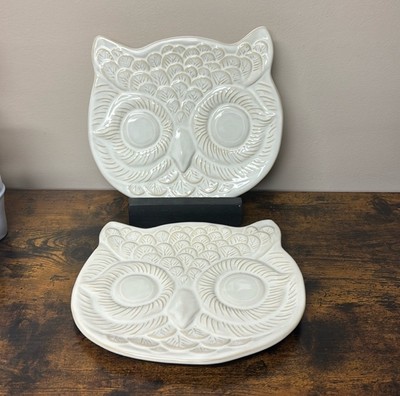 Pottery Barn Owl 2 Dinner Plates White Figural 3D Embossed Fall 10 Inch ...