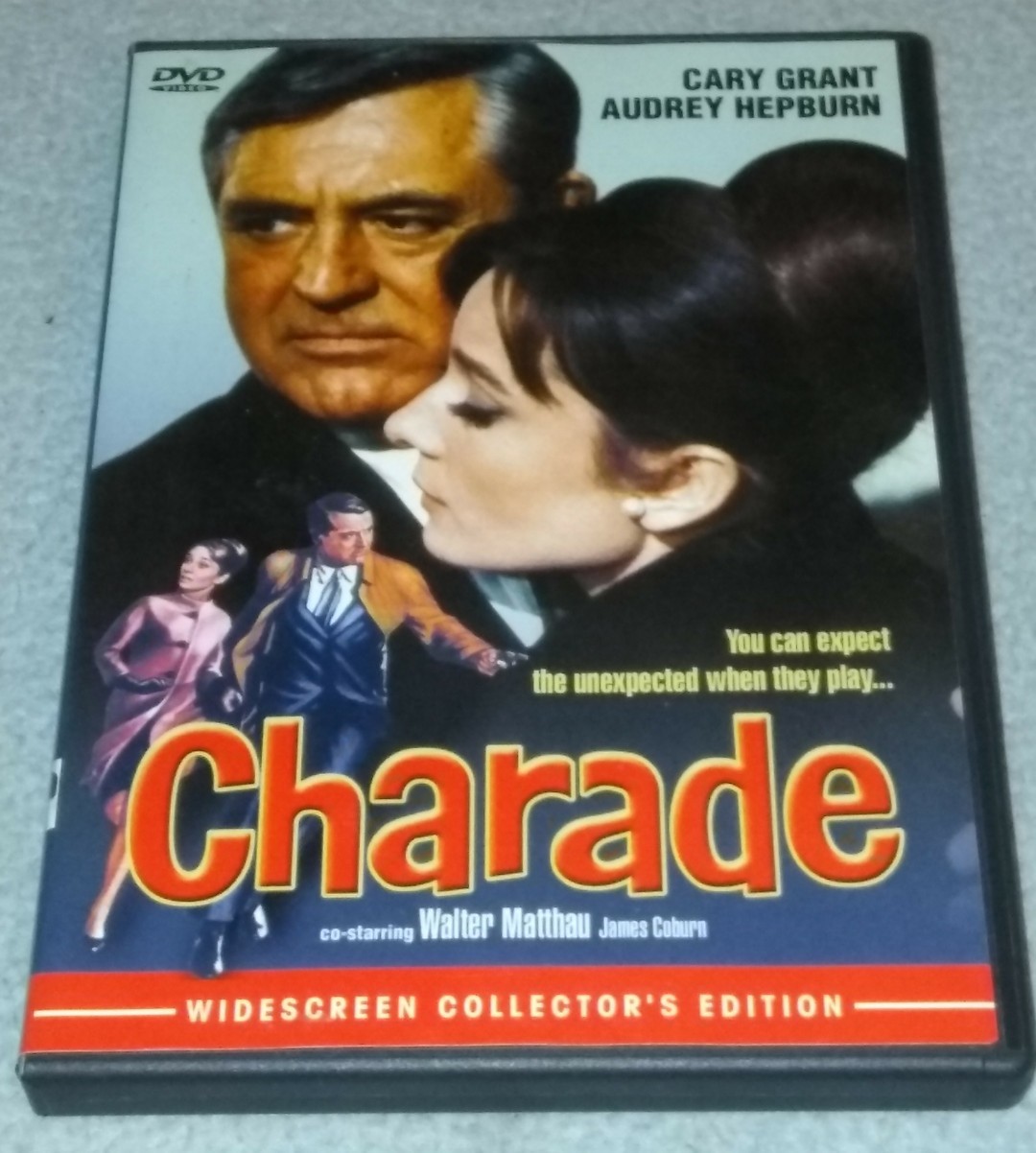 Charade DVD Cary Grant, Audrey Hepburn, Walter Matthau, James Coburn ...
