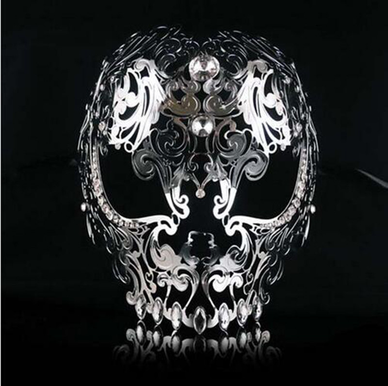 Men Women Couple Metal Evil Skull Venetian Laser Cut Party Ball ...