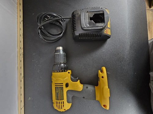 DeWalt DC970 18V 1/2" Cordless Drill Driver Bare Tool w/ DW9226 Charger ...