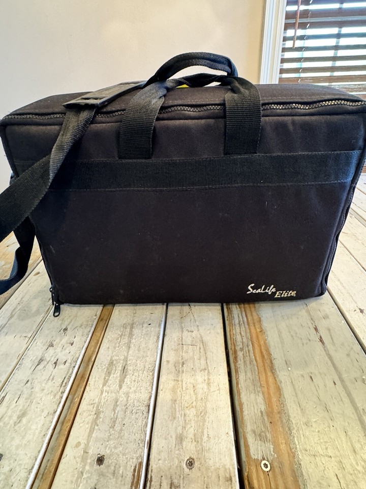 SeaLife ReefMaster DC500 Underwater Camera/Case Digital Flash Cradle ...