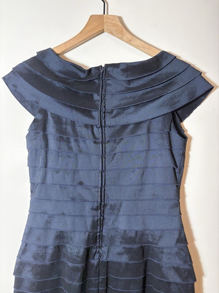 Tadashi Shoji Rosette Shutter Pleat Sheath Dress Sz 6P Navy Blue Formal ...