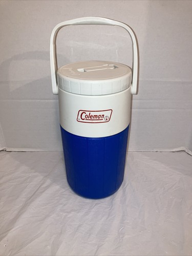 Vintage Coleman Polylite 1/2 Gallon Water Cooler Jug #5590 Blue/White ...
