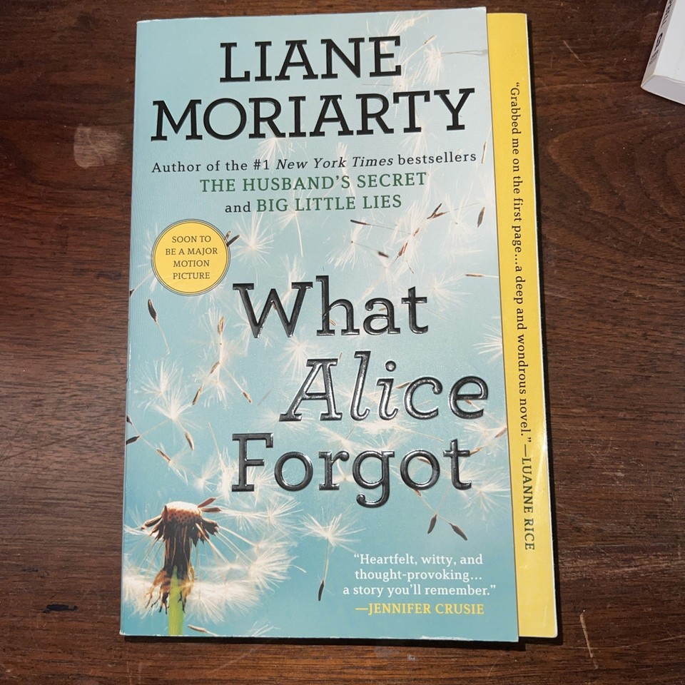 What Alice Forgot by Liane Moriarty (2012, Trade Paperback ...