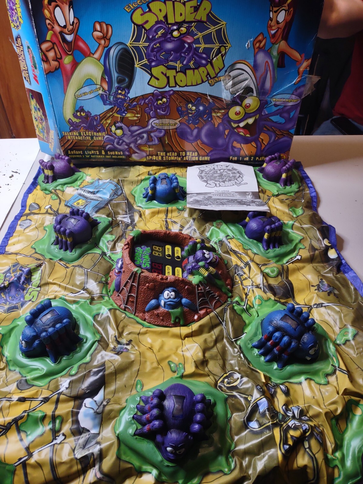 Vintage 2000 Marvel Comics Spider Stompin' Game Tested Works Cleaned | eBay