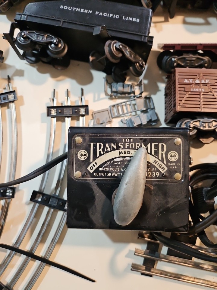 Lot Of Vintage Lionel Marx Train Set Tracks Transformer Locomotive 027 ...