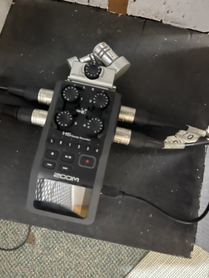 Zoom H6 All Black 6-track Portable Recorder & Shire Sam 58 Mic With ...