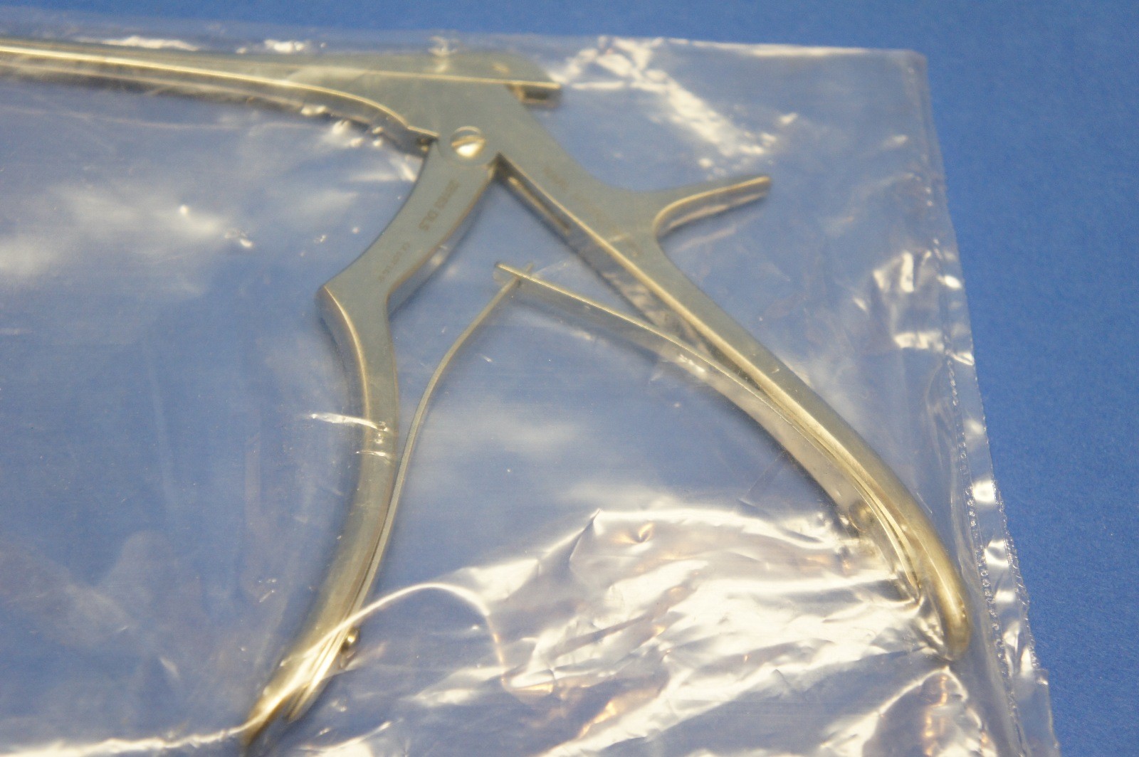 Karl Storz 28163DLS Kerrison Bone Punch, 90deg Forward Upbiting Non ...