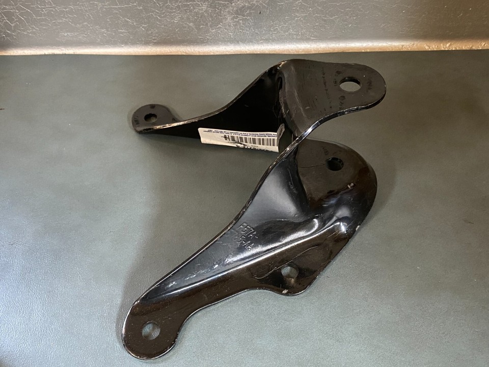 Ford OEM NOS F57Z-5775-A Front Spring Bracket 1986-1997 Ford Ranger | eBay