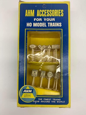 AHM Accessories No.5612-125 Assorted Railroad And Traffic Signs HO ...