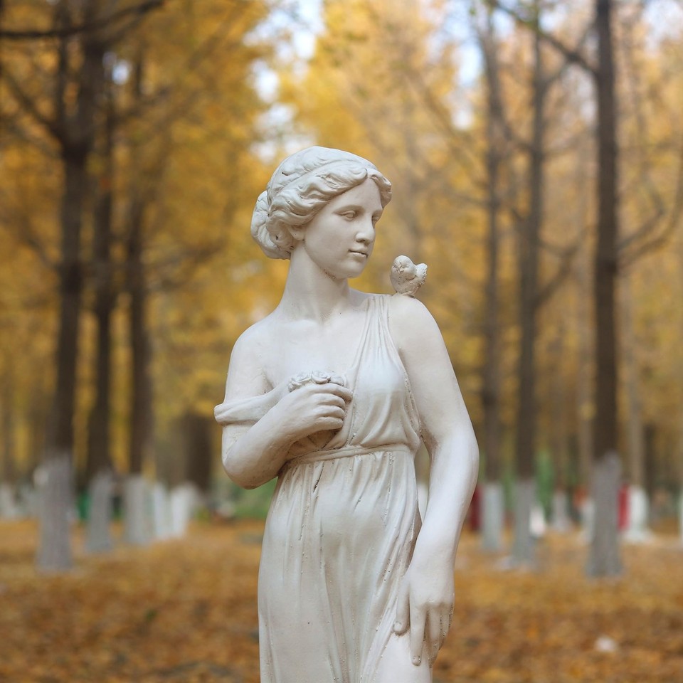 Outdoor Garden Statue Nymph Sculpture Goddess of Greek Mythology Roman ...